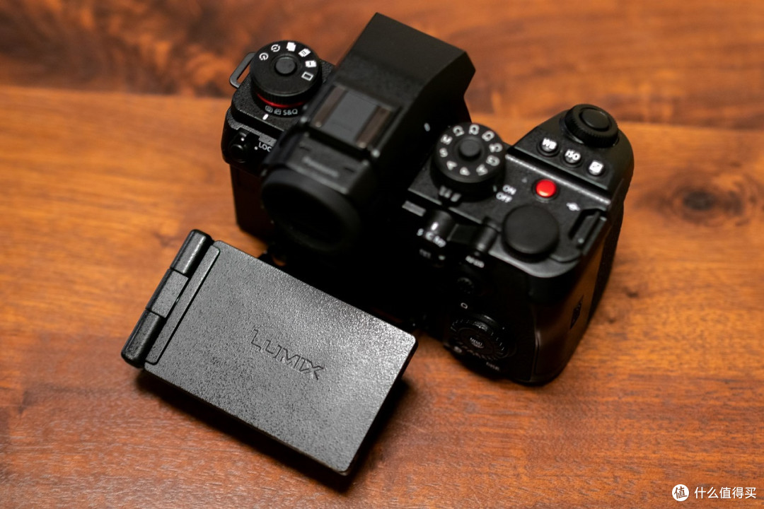 低感实力出众！松下LUMIX S1M2动态范围测试出炉_相机_什么值得买