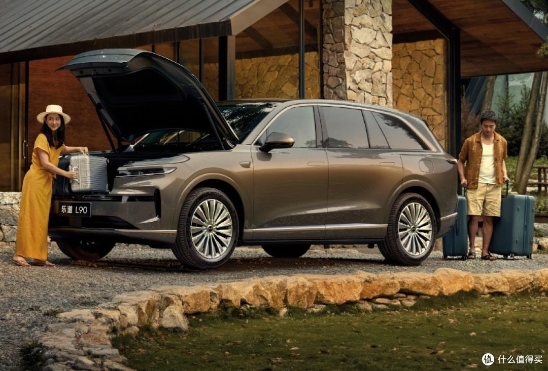 六座纯电SUV大乱斗！乐道L90、理想i8、特斯拉Model Y L齐上阵！_新能源车_什么值得买