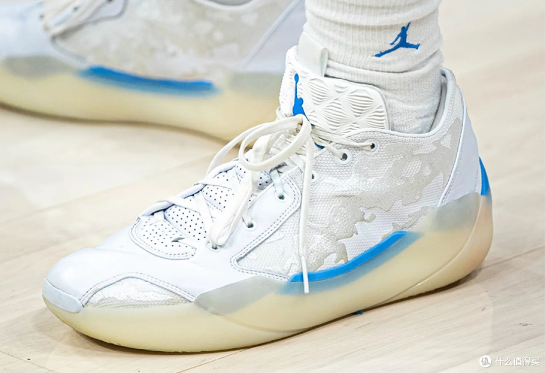 发售十天后八折甩！这样的AJ40能入吗？_休闲运动鞋_什么值得买