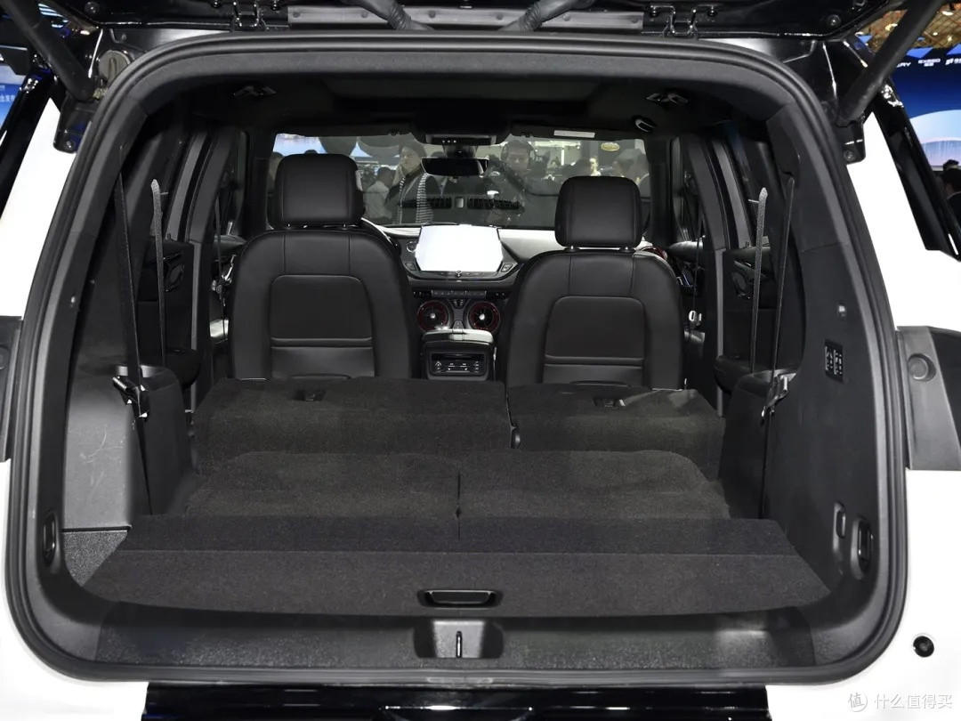 大7座SUV跌至14万以内，长超5米，配2.0T+9AT，却被车标活活拖累_轿车_什么值得买
