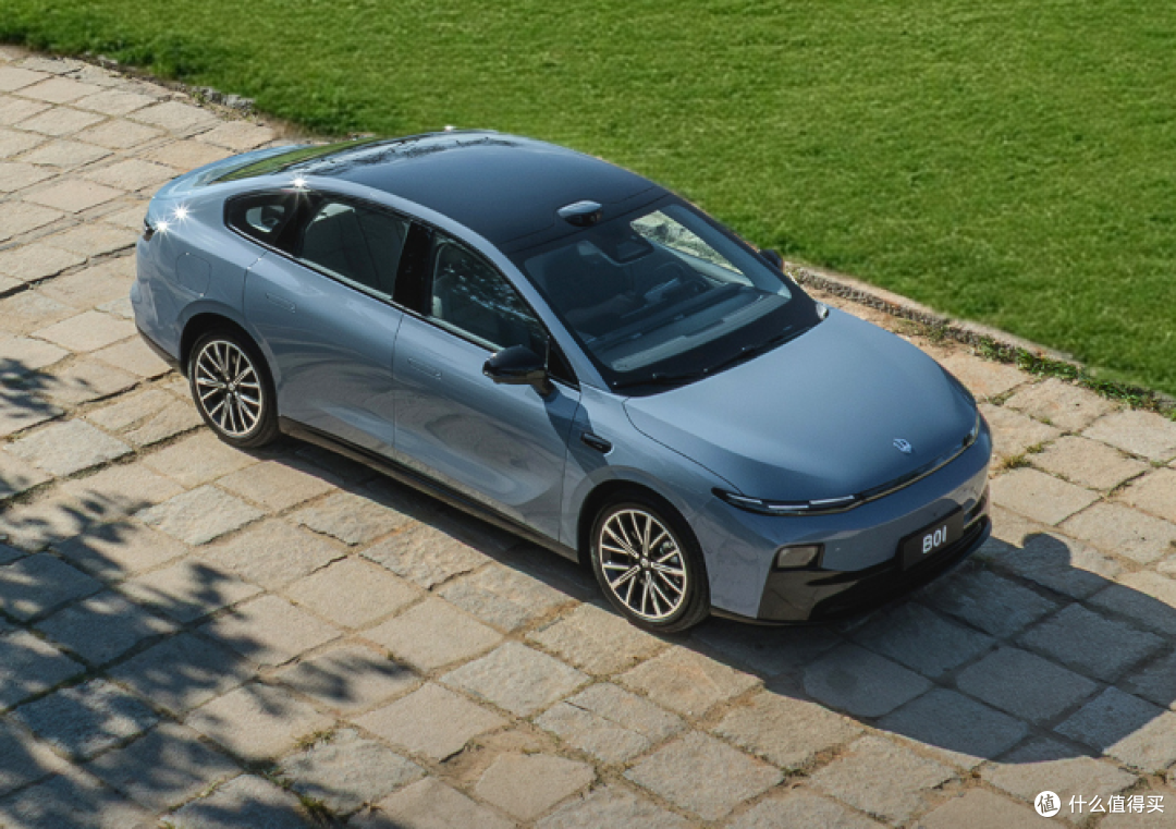 8.98万元起步！零跑B01发布，低配100kW电机+430km续航？_新能源车_什么值得买