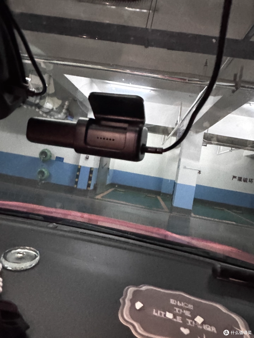 给车装了个 “千里眼”！盯盯拍 MINI7X，4K 夜视太靠谱_行车记录仪_什么值得买