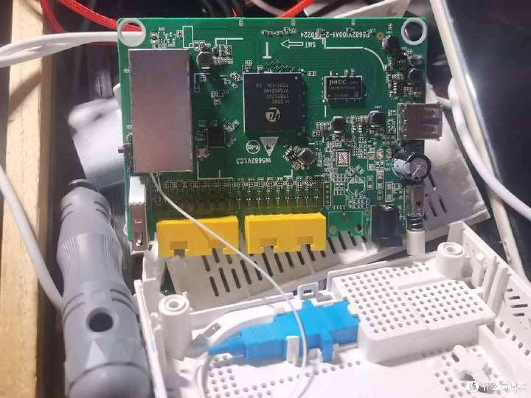 中兴ZTE ZXHN F657GV9拆解ZX279127S（ARM A9单核1G）_交换机_什么值得买