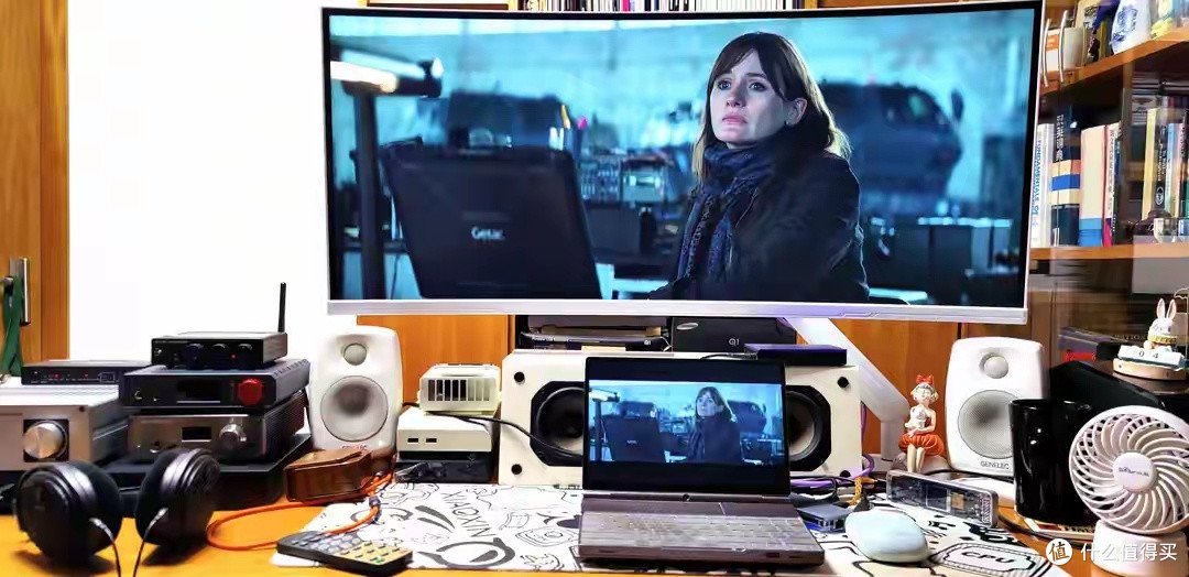 玻璃窗下的全场景可玩音频中枢Douk Audio A5 Pro耳放功放机评测_专业音频_什么值得买