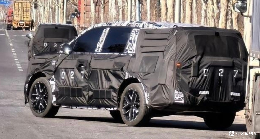 小米新SUV要来了！小米昆仑N3，剑指家庭SUV市场的“科技巨兽”_SUV_什么值得买