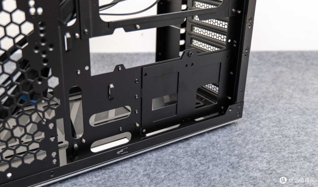 ATX也能玩便携？可以领着走的ATX主机，机械大师 C34 Pro装机体验_机箱_什么值得买