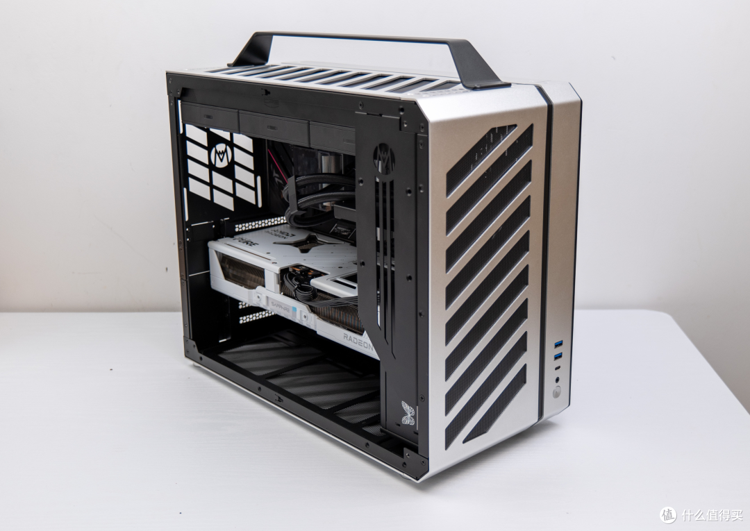 ATX也能玩便携？可以领着走的ATX主机，机械大师 C34 Pro装机体验_机箱_什么值得买