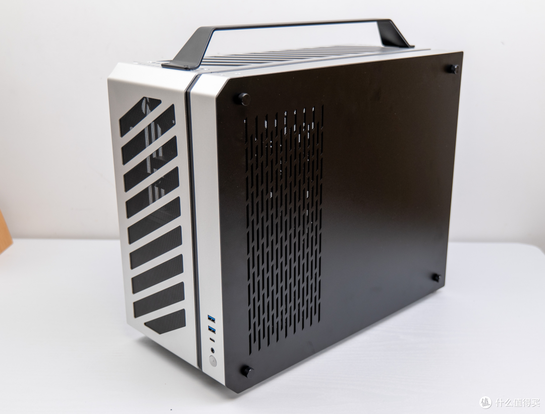 ATX也能玩便携？可以领着走的ATX主机，机械大师 C34 Pro装机体验_机箱_什么值得买