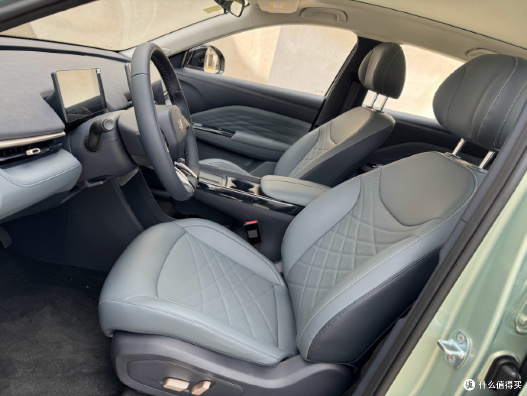 A0 级？2770轴距？北汽极狐 T1 官方首秀，8月下旬预售_新能源车_什么值得买