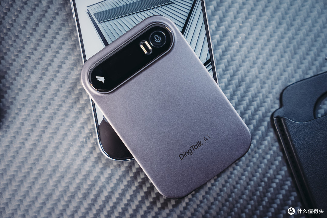 自媒体博主最后选择的工作神器—DingTalk A1旗舰版_收音录音_什么值得买
