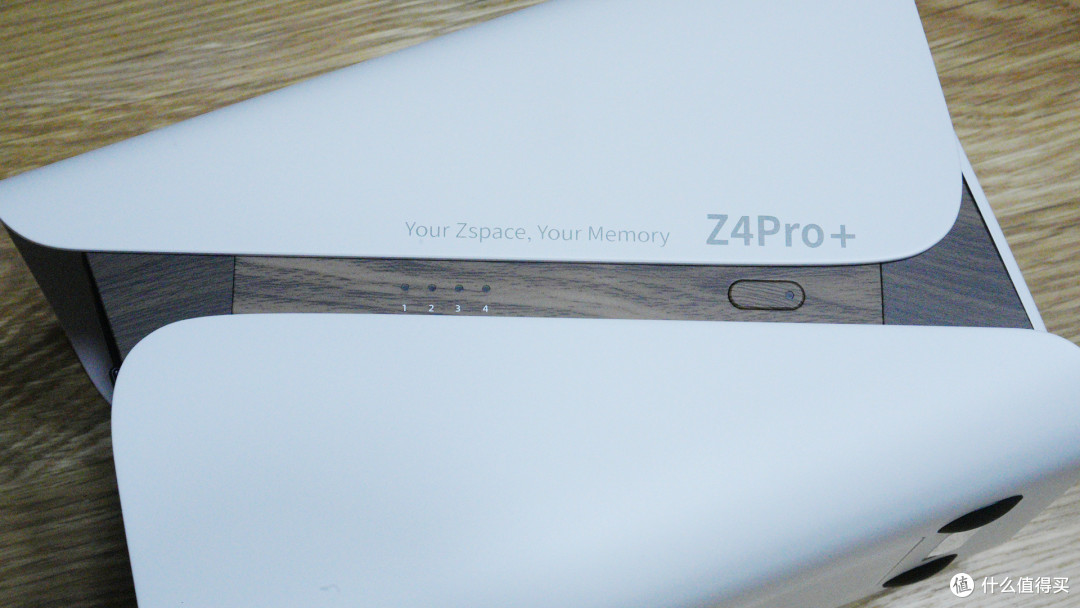 极空间 Z4Pro + 性能版测评：N355+ AI，堪称市面影音 NAS 王者？_NAS存储_什么值得买