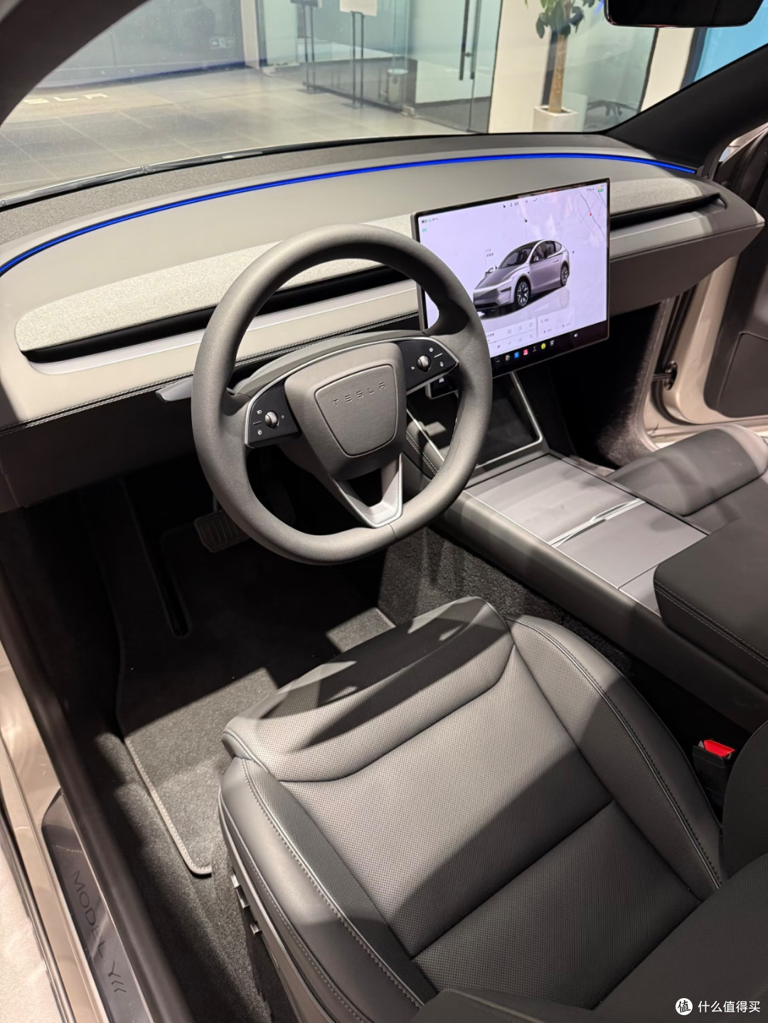 从奶爸视角看特斯拉Model YL：6座空间够不够？这几点才是关键_中大型SUV_什么值得买