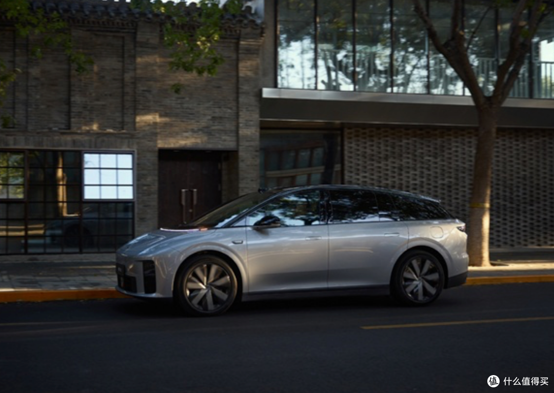 月底亮相！理想i6纯电SUV公布官方实拍图_新能源车_什么值得买