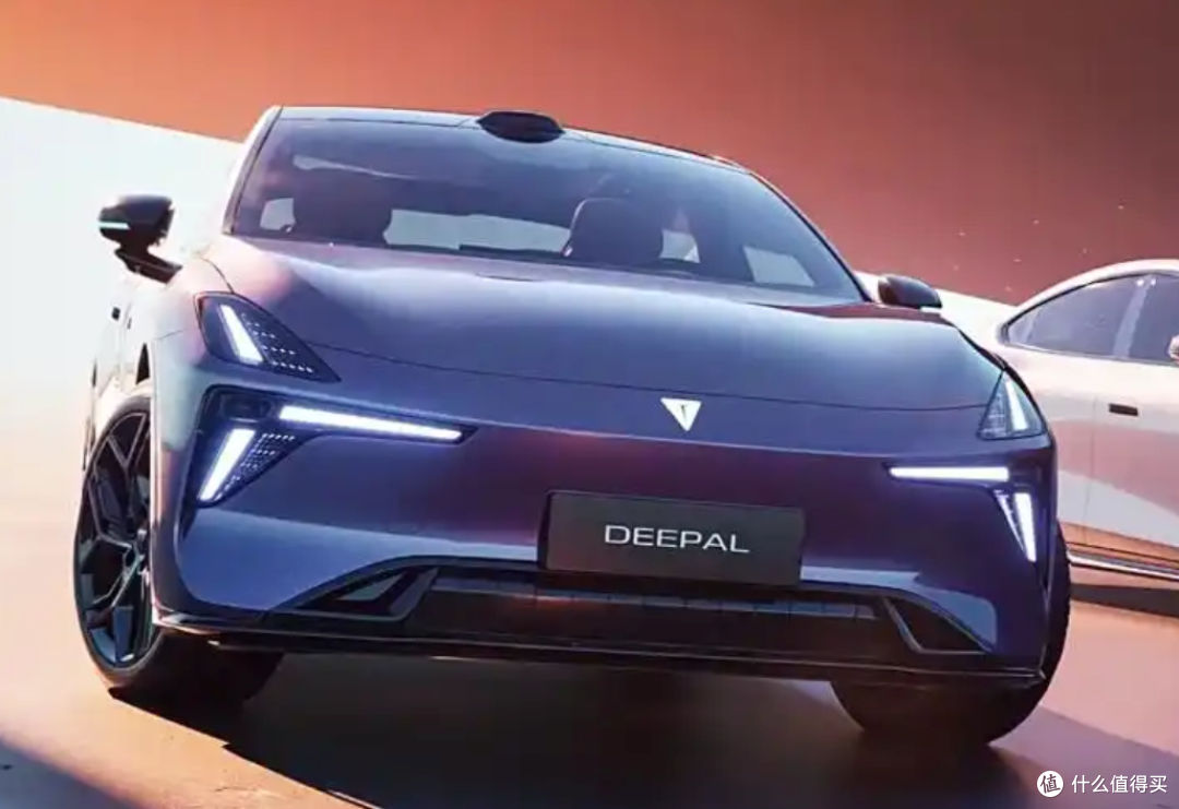 深蓝L06首发！3纳米芯片+磁流变悬架，20万级轿跑要卷疯了？_新能源车_什么值得买