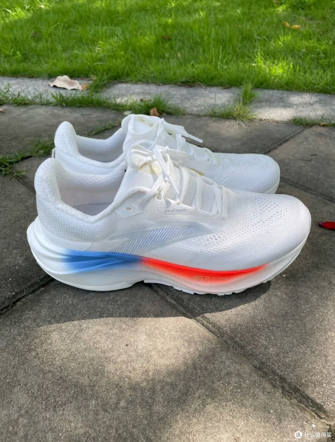 安踏冠军4Plus，我的跑步搭子_跑鞋_什么值得买