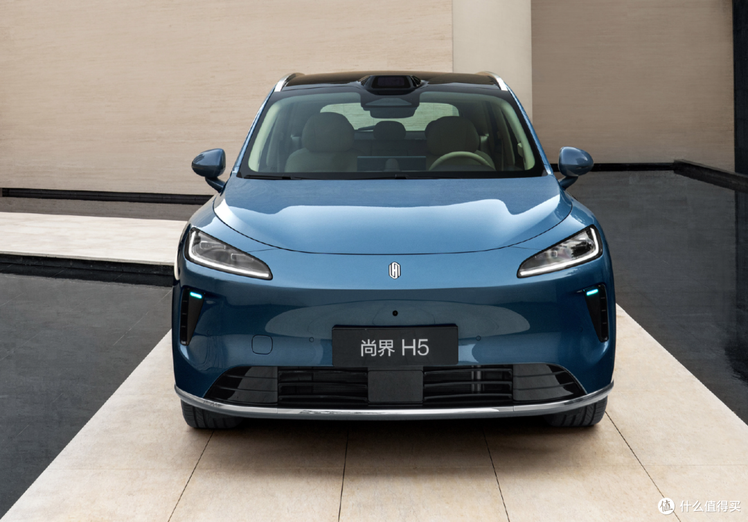 15.98万！鸿蒙智行低价车型——尚界H5发布，德系底盘+华为ADS4！_新能源车_什么值得买