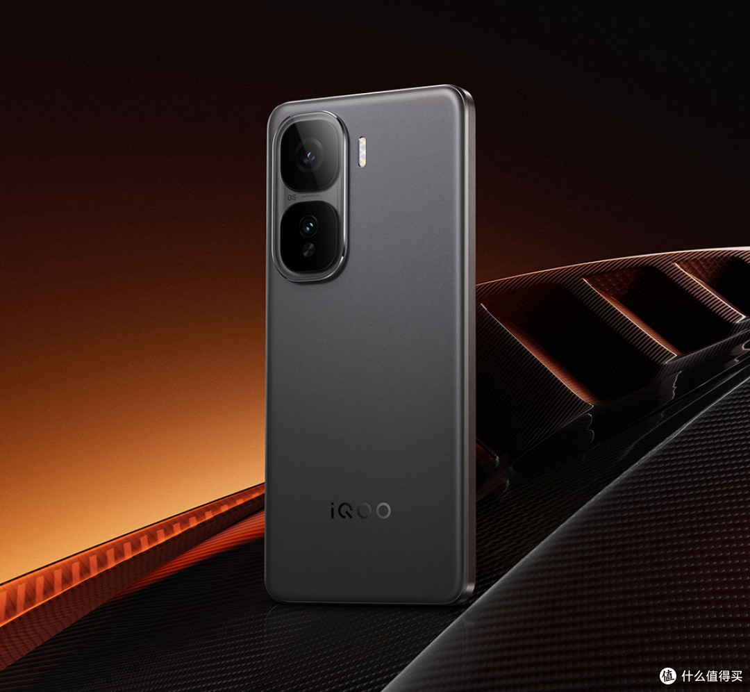 红米K90最强对手来了！2K直屏+7500mAh，仅2124元，真香_安卓手机_什么值得买