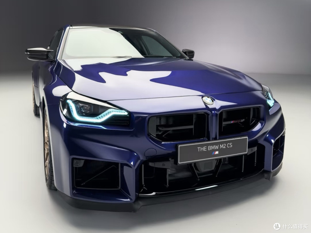 全新宝马G87 M2 CS底盘解析：它真的和M4一模一样吗？_跑车_什么值得买
