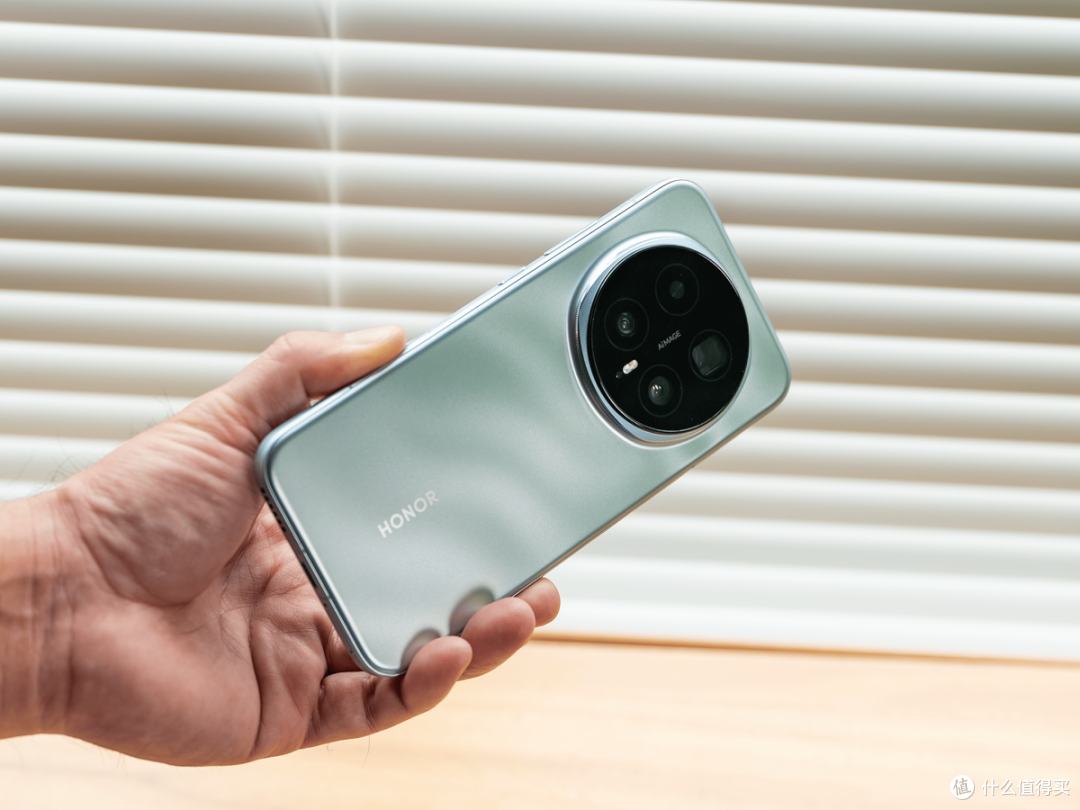 荣耀Magic8 Pro对比小米17 Pro Max：旗舰对决，性能与创意的碰撞_手机_什么值得买