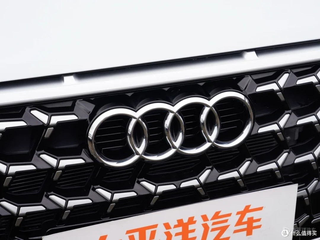 买车少花冤枉钱，奥迪Q2L操控轻松油耗适中_车用座垫_什么值得买