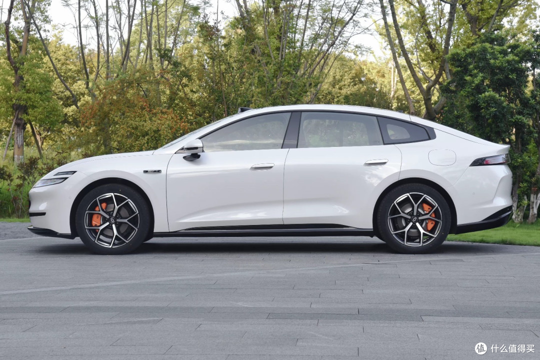 长安启源A06上市 售价10.99万起_新能源车_什么值得买