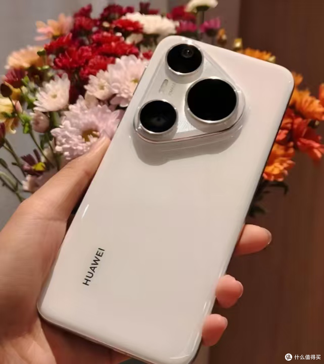 真机测评：被全网疯抢的华为P80 Pro，真机上手后值得买！_手机_什么值得买