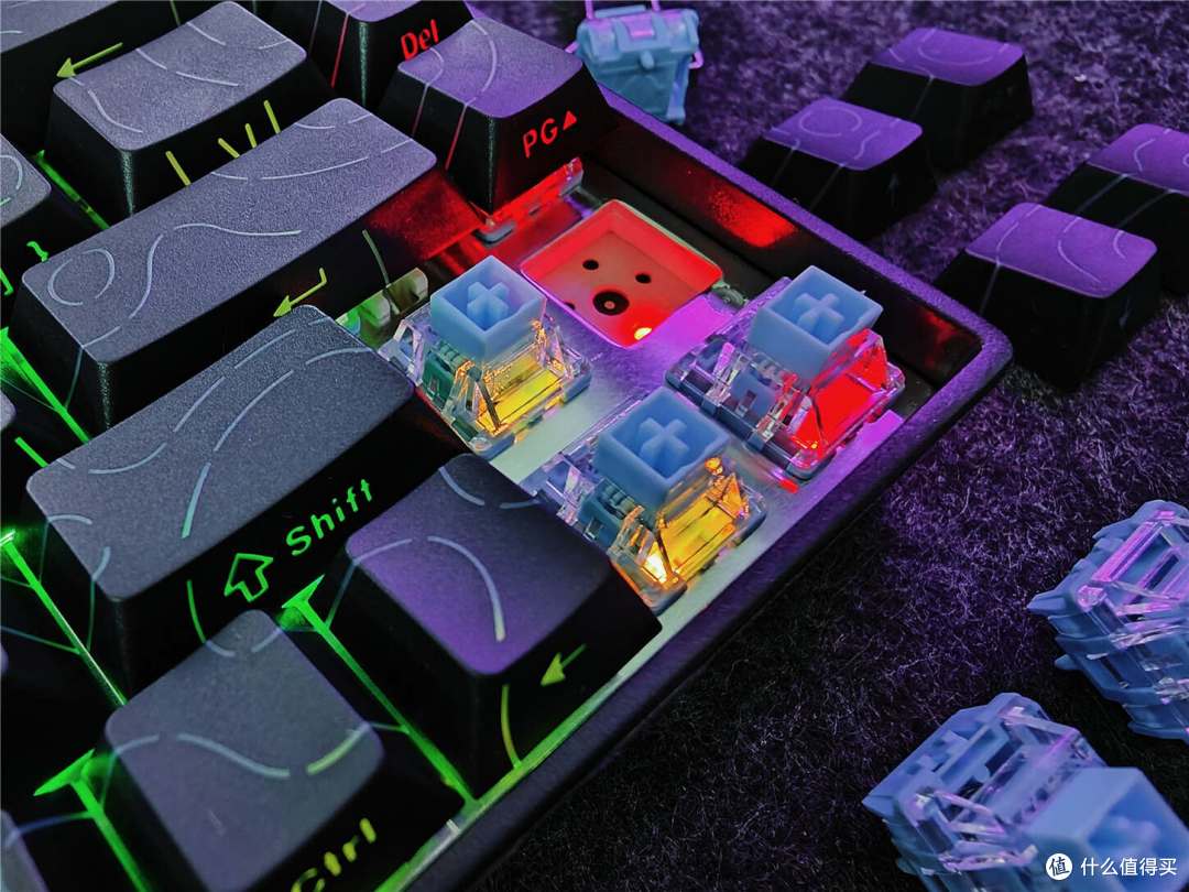 169元卷王？黑爵AK680 V2电竞键盘评测：冰屿磁轴、幻彩太惊艳_键盘_什么值得买