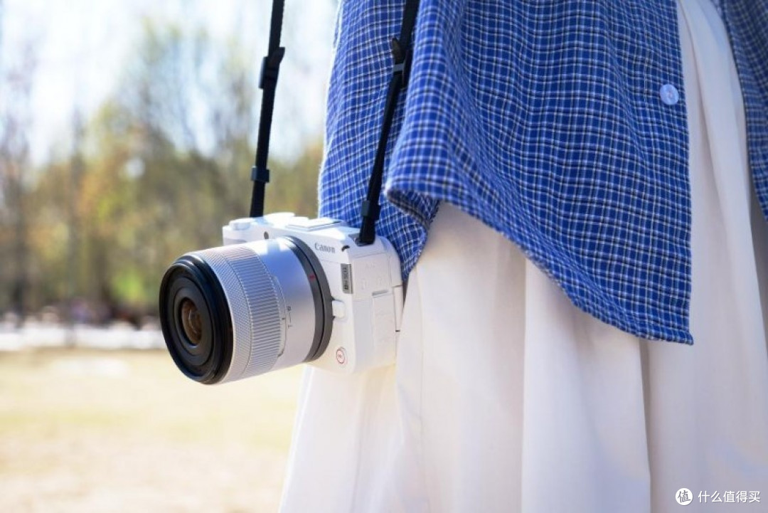 年底抄底指南：佳能R50V六大诚意套餐横向对比这样搭配性价比最高 _相机_什么值得买