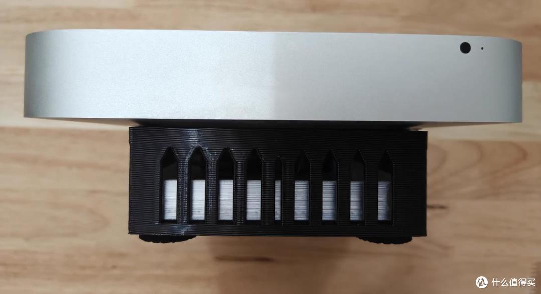 卖家把Mac mini改造成了NAS？能刷飞牛跑黑苹果，要价298黑不黑？_台式机_什么值得买