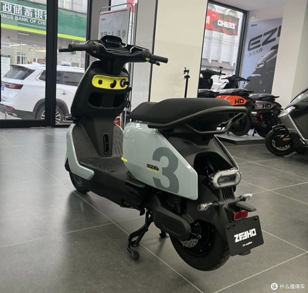3,000元档入门电摩，新款 极核EZ3到底值不值得买？_电动车_什么值得买