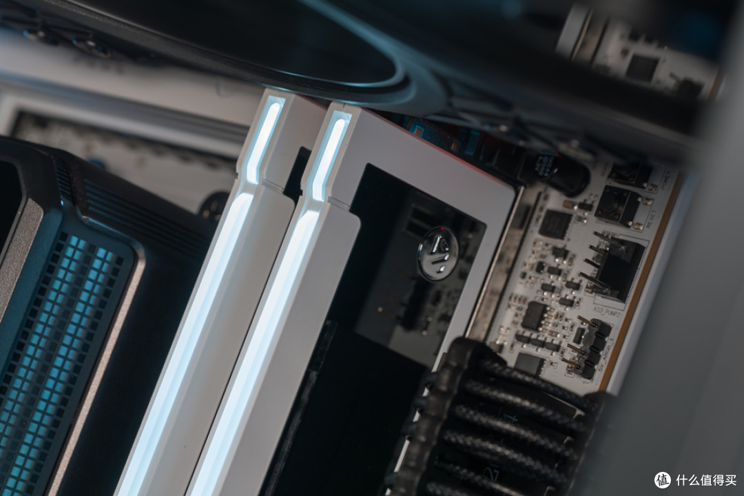 分型Pop2 air_七彩虹X870E ARK _华硕 ATS 5070_阿斯加特博拉琪II_机箱_什么值得买