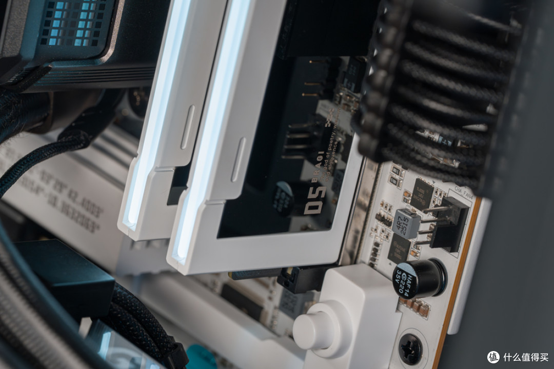 分型Pop2 air_七彩虹X870E ARK _华硕 ATS 5070_阿斯加特博拉琪II_机箱_什么值得买